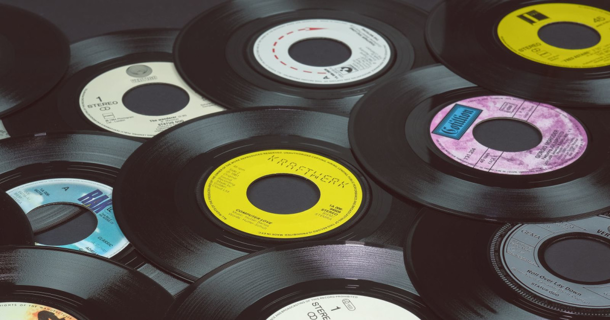 Hi-Fi + Vinyl Listening Bars in San Diego