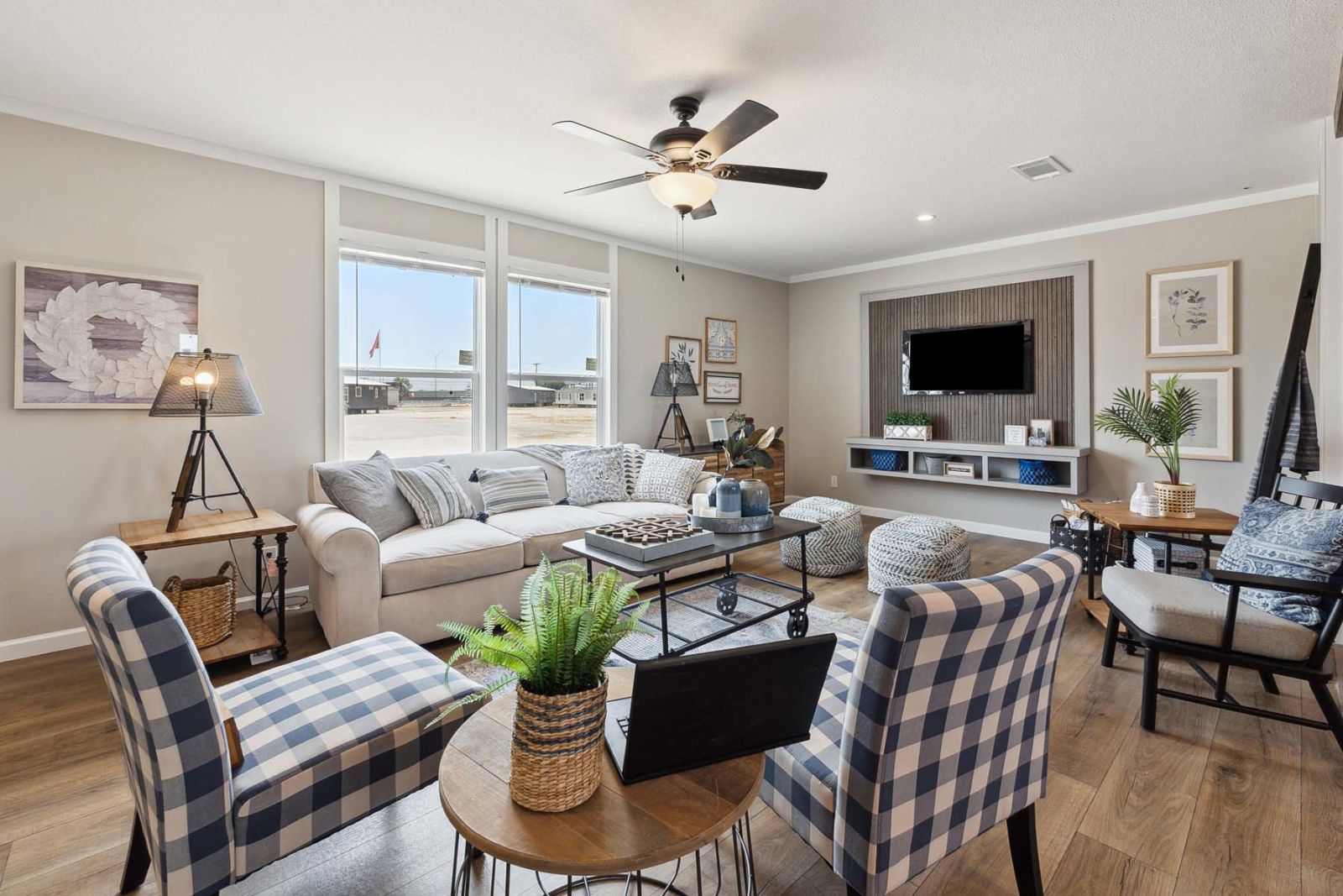 The Wesson - Titan Factory Direct - Titan Factory Direct