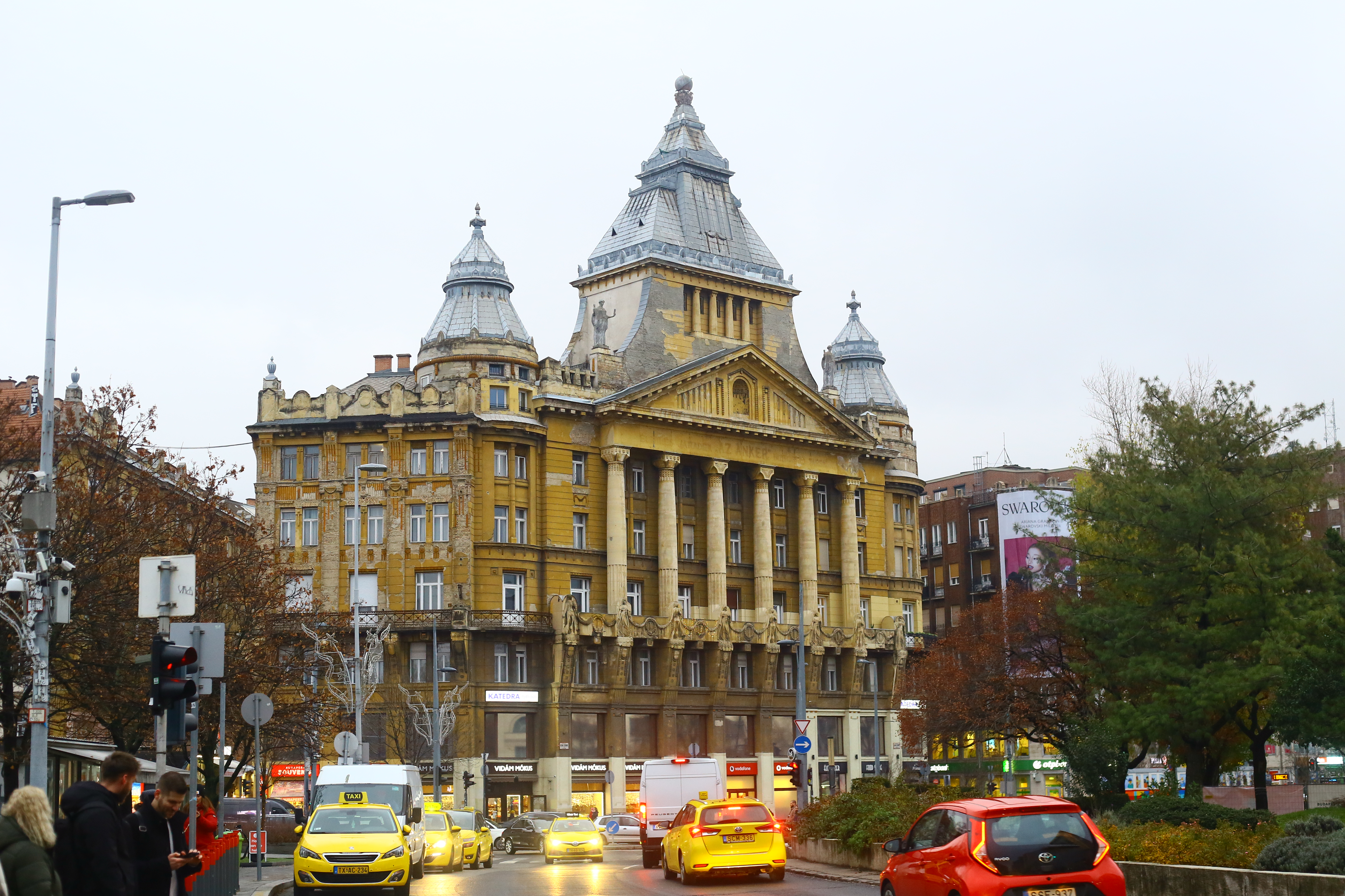 100 Unique Buildings in Budapest - Offbeat Budapest & Vienna