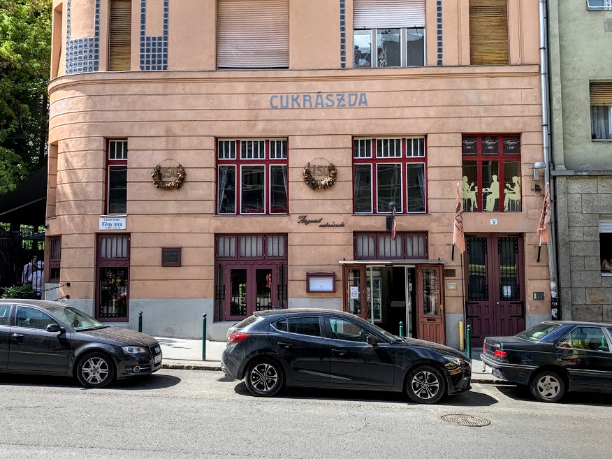 Auguszt Buda (Fény utca) - Offbeat Budapest & Vienna