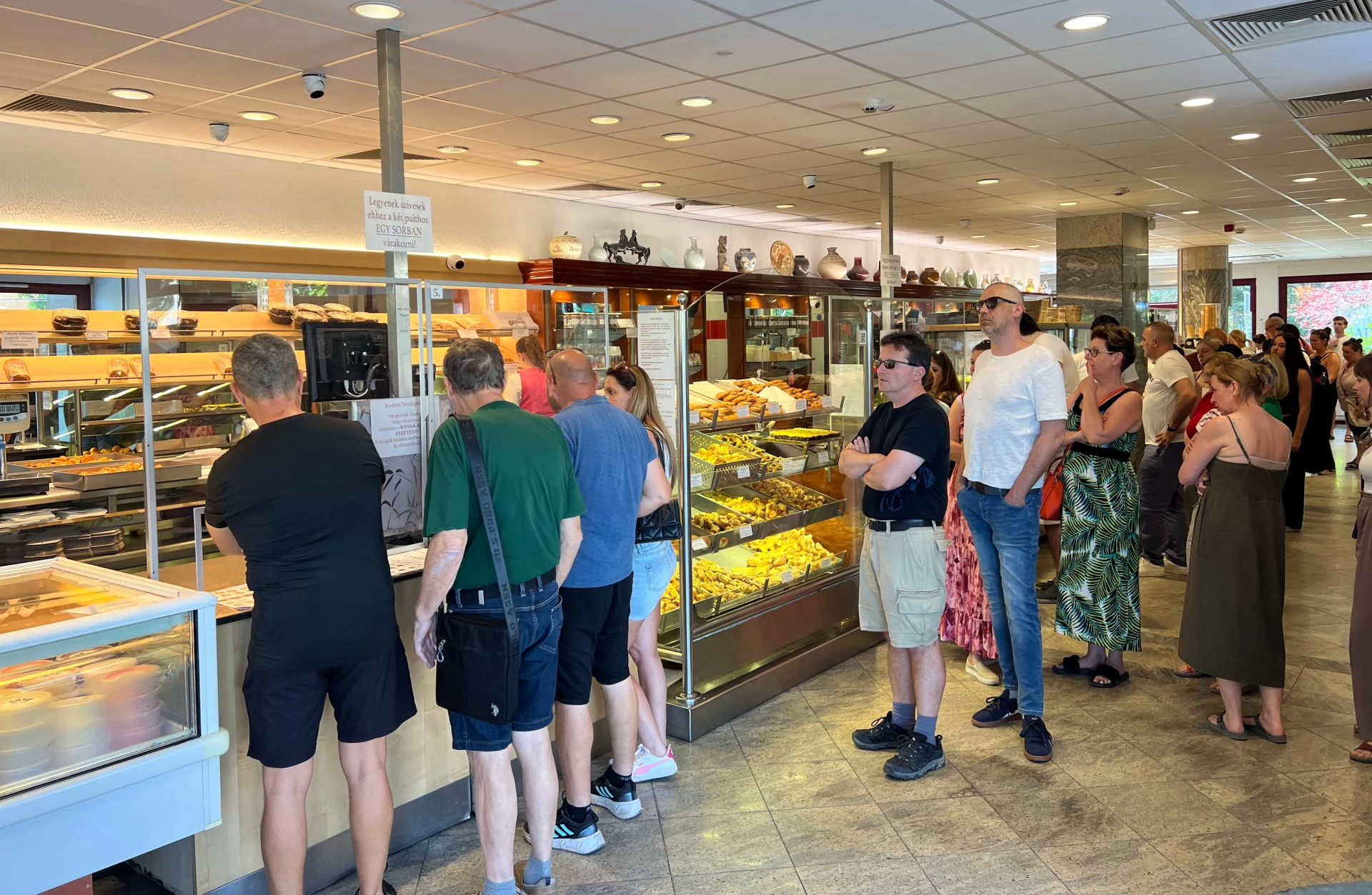 Daubner Cukrászda - Offbeat Budapest & Vienna