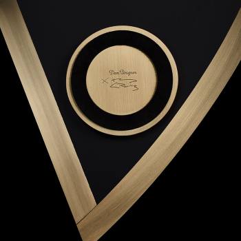 TABLE DOM PÉRIGNON par Silverlining Furniture et Kravitz Design ...