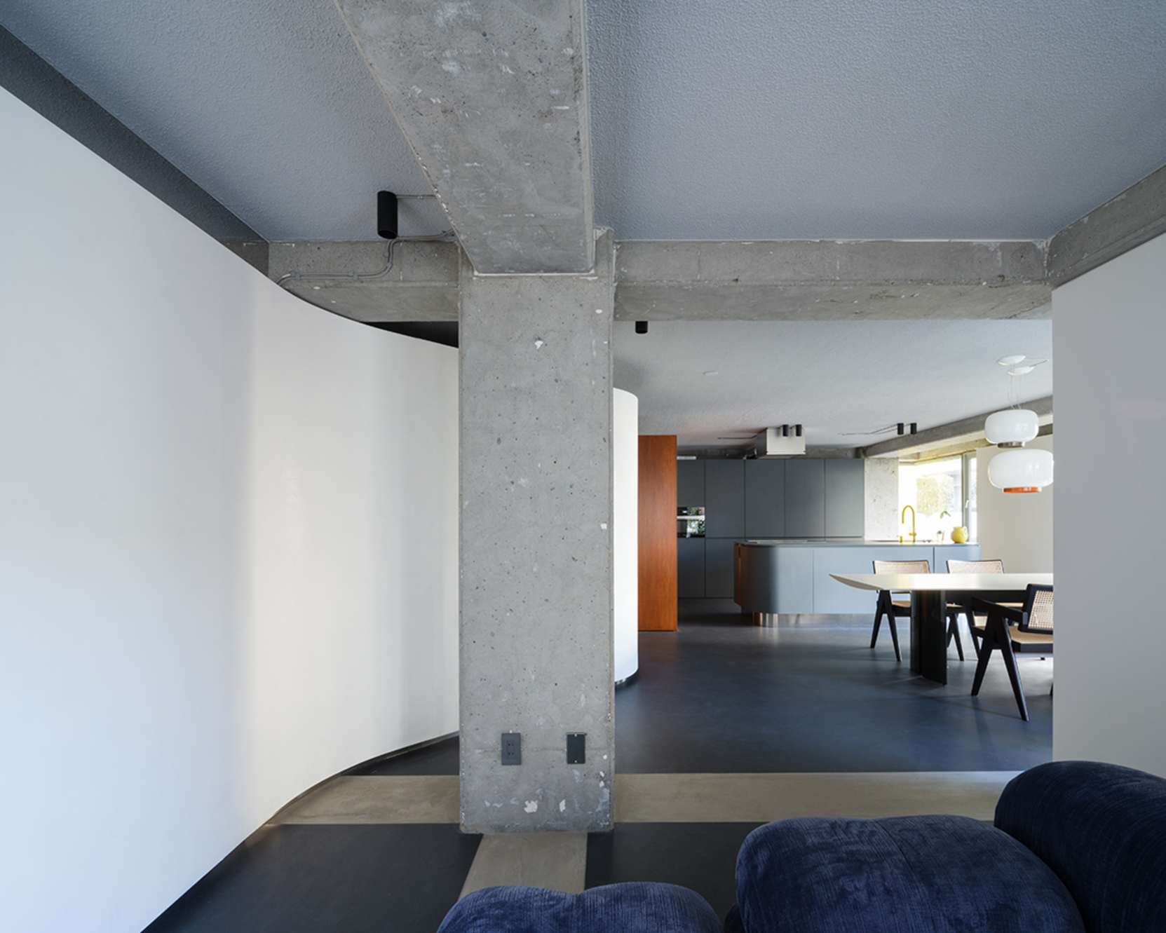 Jingu Studio in Shibuya | FENIX materials and solutions for interior ...