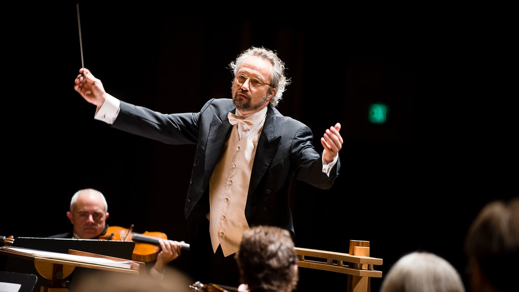 Symphony No.10 in F-sharp Major | Operabase