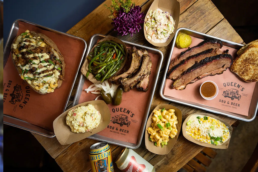 Queen's Bar-B-Que - Stay Galveston