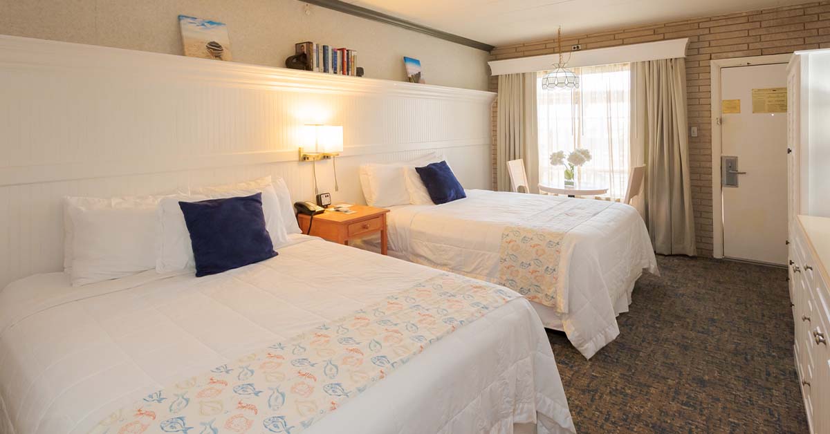 AN - Upgraded Room, Gulf View – Upstairs - Gaido's Seaside Inn