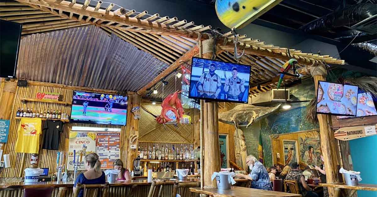 Huli Huli Hut - Great Atmosphere, Food, & Drinks