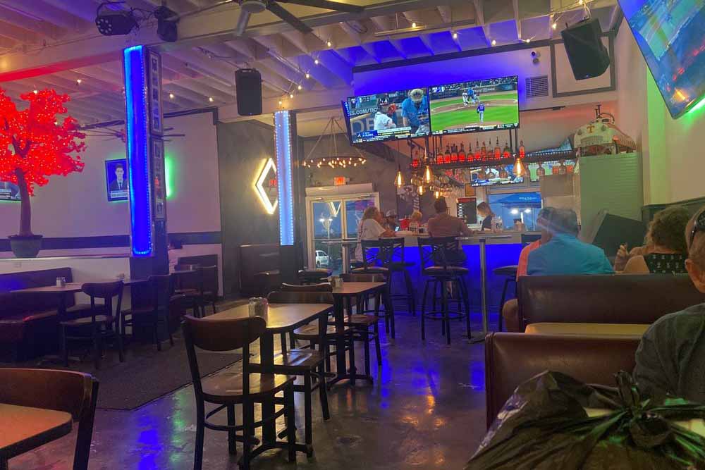 Venados Cantina - Jamaica Beach Bar With Great Food and TVs