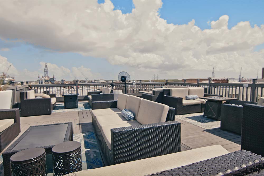 Rooftop Bar - Stay Galveston