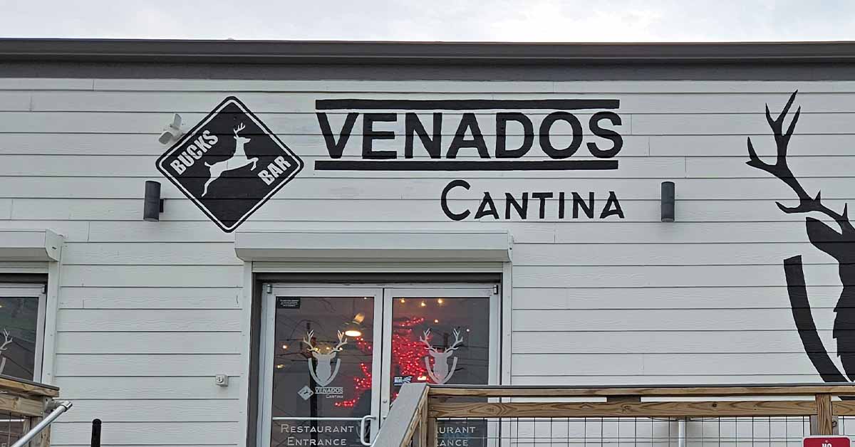 Venados Cantina - Jamaica Beach Bar With Great Food and TVs