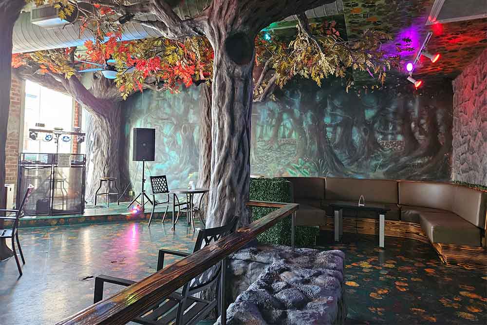 Axecade - Axe Throwing and Arcade for All Ages with Food and Drink