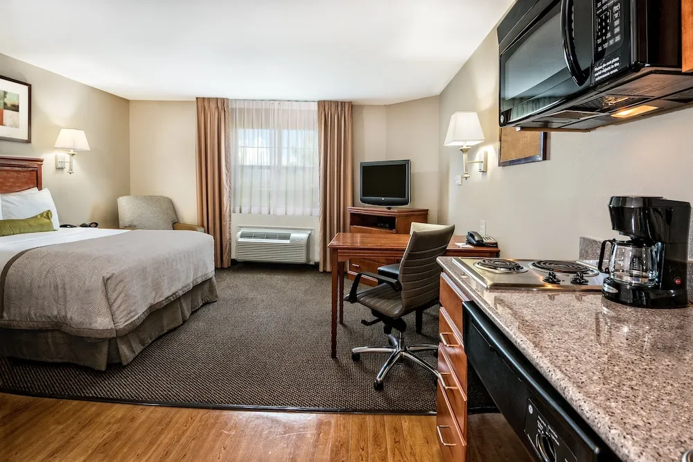 Candlewood Suites - Stay Galveston