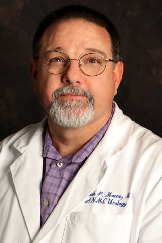 Kenneth Moore, MD | Val Verde Regional Medical Center