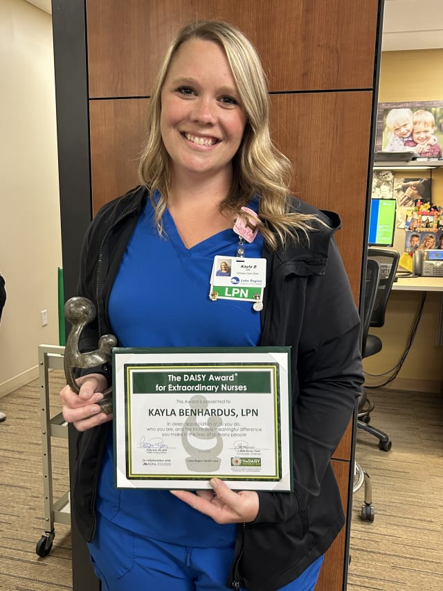 Kayla Benhardus honored with DAISY Award for Extraordinary Nurses at ...
