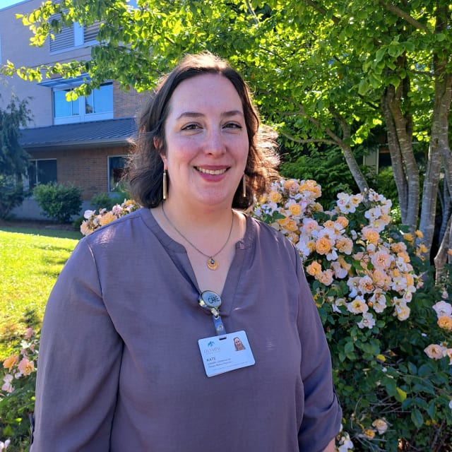 Gastroenterology surgery coordinator Kate Ross receives OMC’s BEE Award ...
