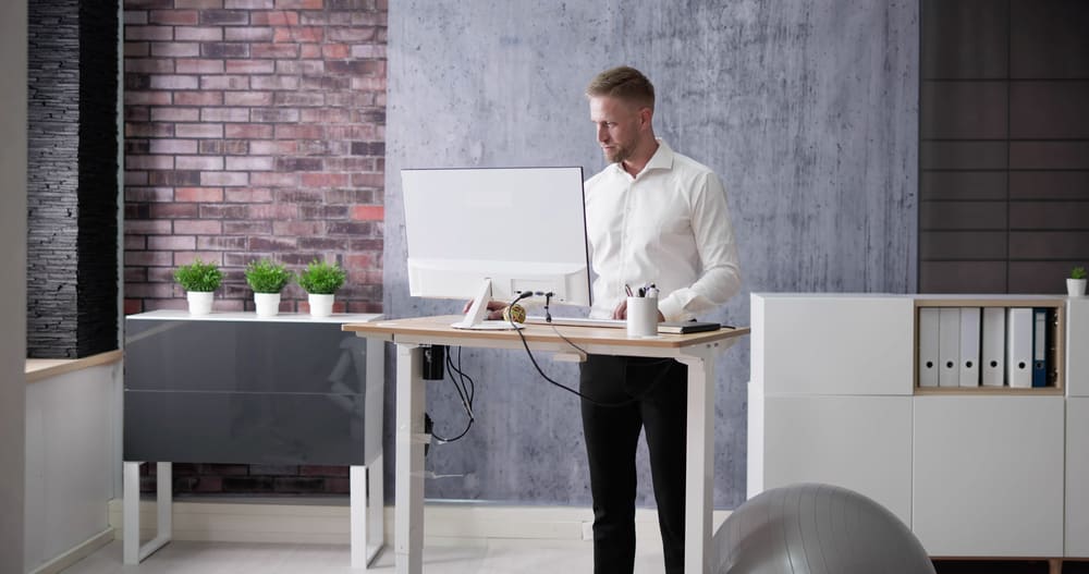Benefits of a Standing Desk | Twin Cities Spine Center