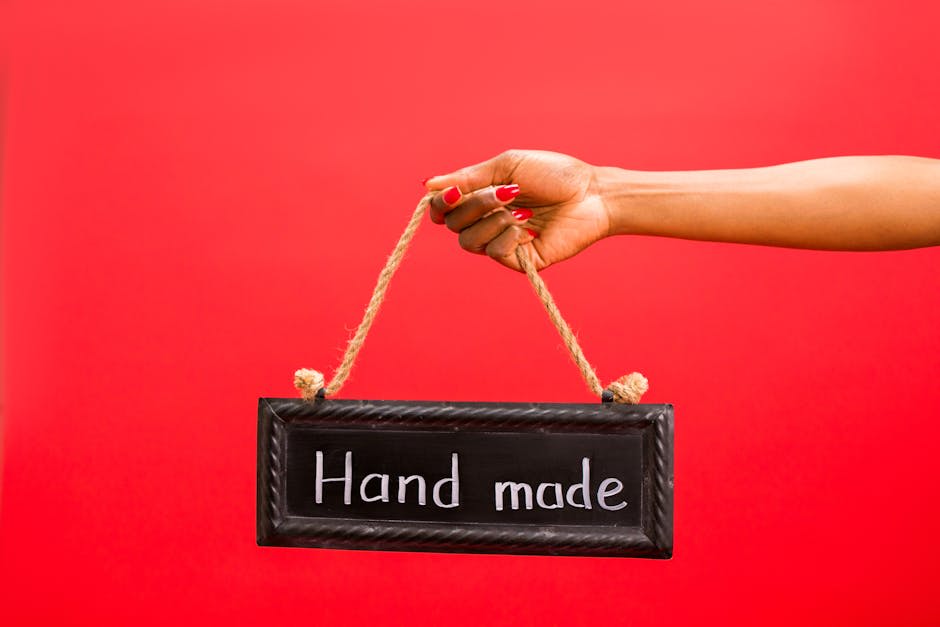 The Role of Visuals in EDM: Enhancing the Experience - 4D4M - EDM DJ ...