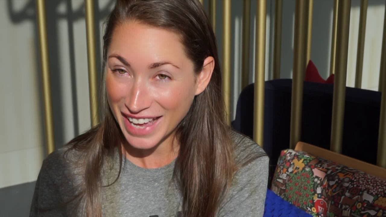 Tara Stiles over strala yoga - lees meer in deze blog.