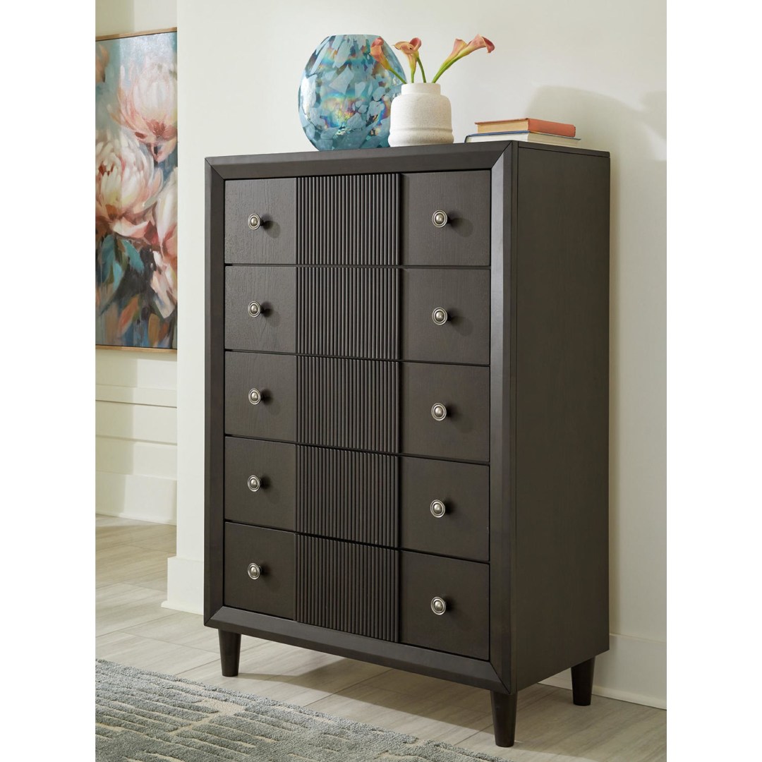 Urbantrack-Exclusive Chest - Outlet Sale - Buy & Save at Ashley x Descend