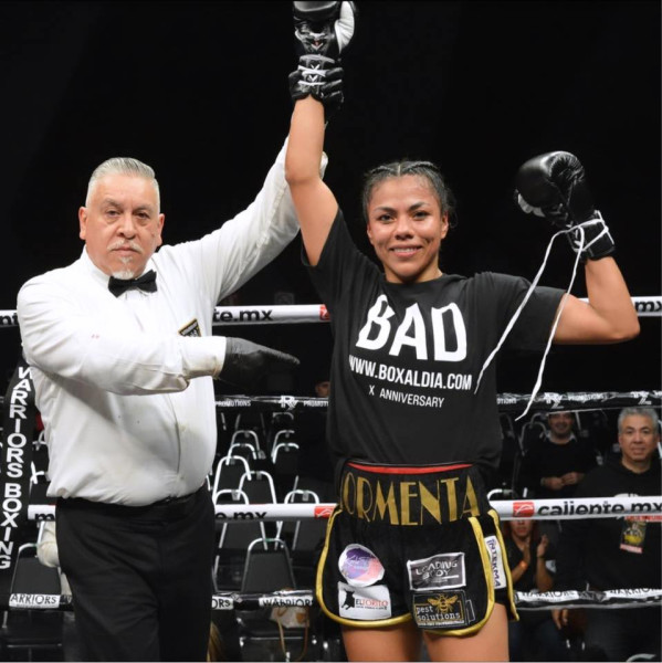 Llega a Saltillo boxeadora campeona del mundo