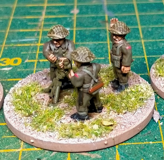 British WW2 2 & 3-inch Mortars & Crews with & without Respirators WWII ...