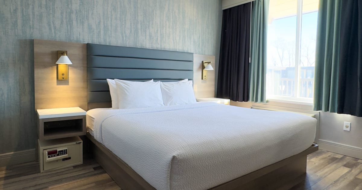 Radisson Hotel Montreal Airport | Québec Vacances