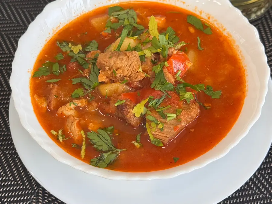 Restaurant Bragadiru - LaMămica - Mâncare ca la mama acasă