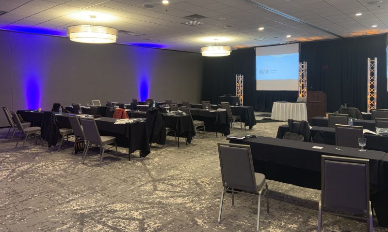 Holiday Inn Portland South/Wilsonville | The Official Guide to Portland