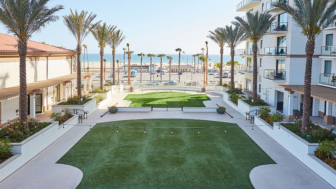 Huntington Beach Resort Photos - The Waterfront Beach Resort