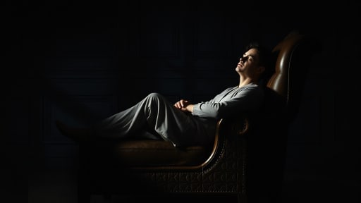 The Long Chair: Unraveling its Symbolic Meaning in Dreams