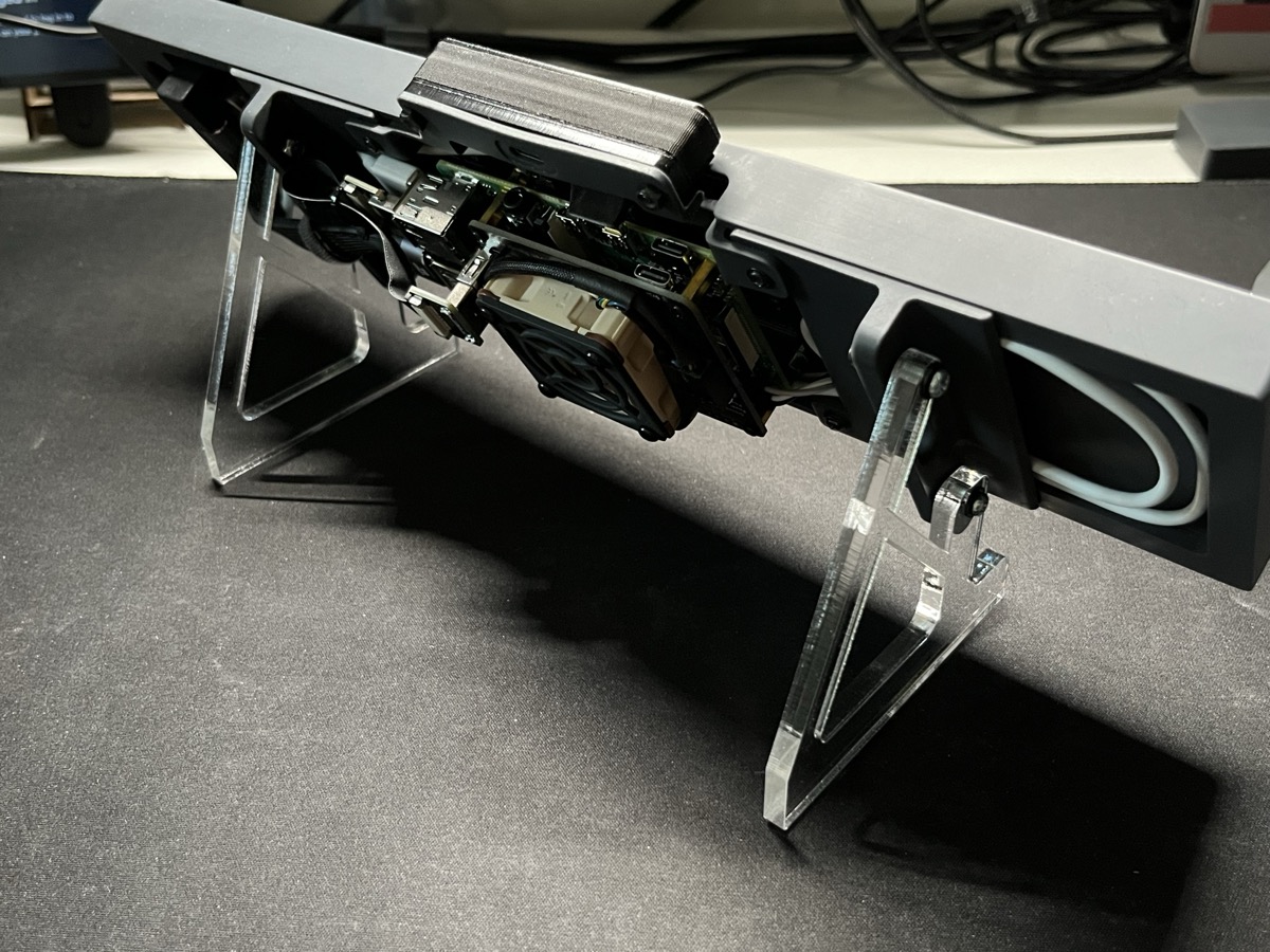 Pi Dash - 一個比較大的桌上型 Touch Bar 還是 Cyberdeck ？ - DriftKingTW's Blog