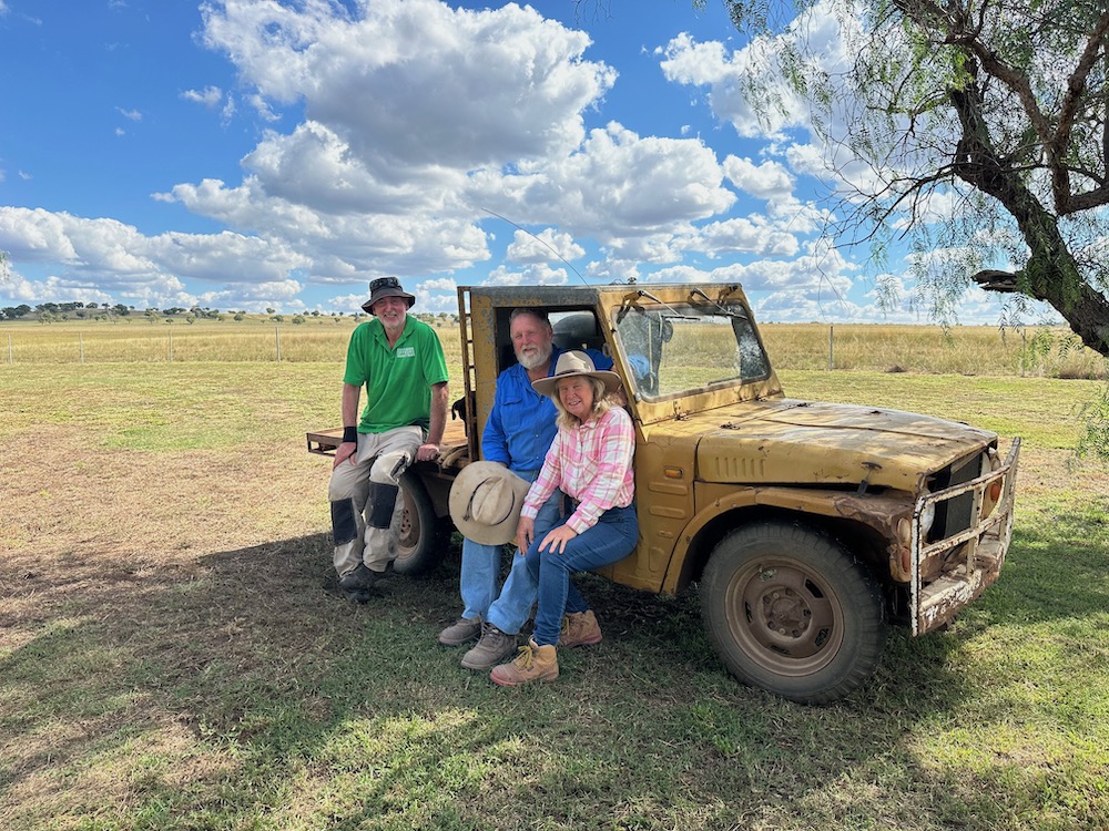 Outback 4WD Safari, Lightning Ridge - Simmo's Offroad Tours