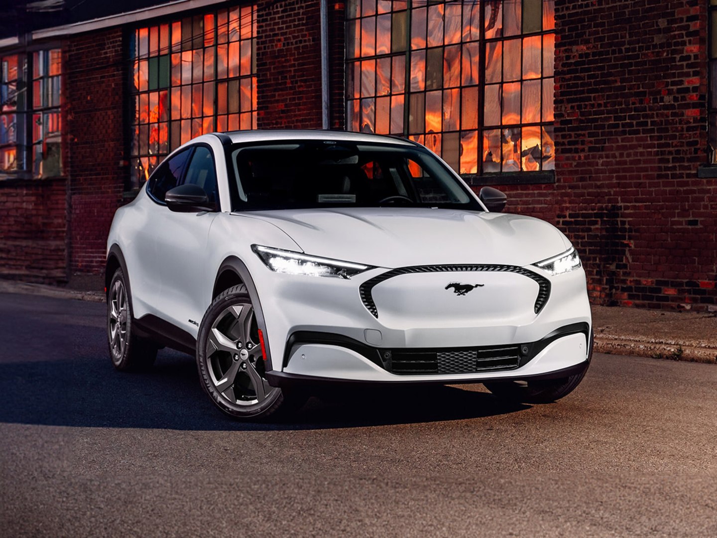 Electric Vehicles | Aschenbach Automotive Group