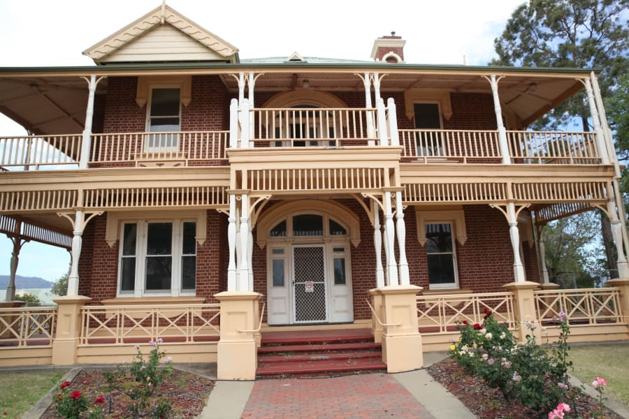 RFBI Moonbi Masonic Village - Moonby House Reviews, Photos ...