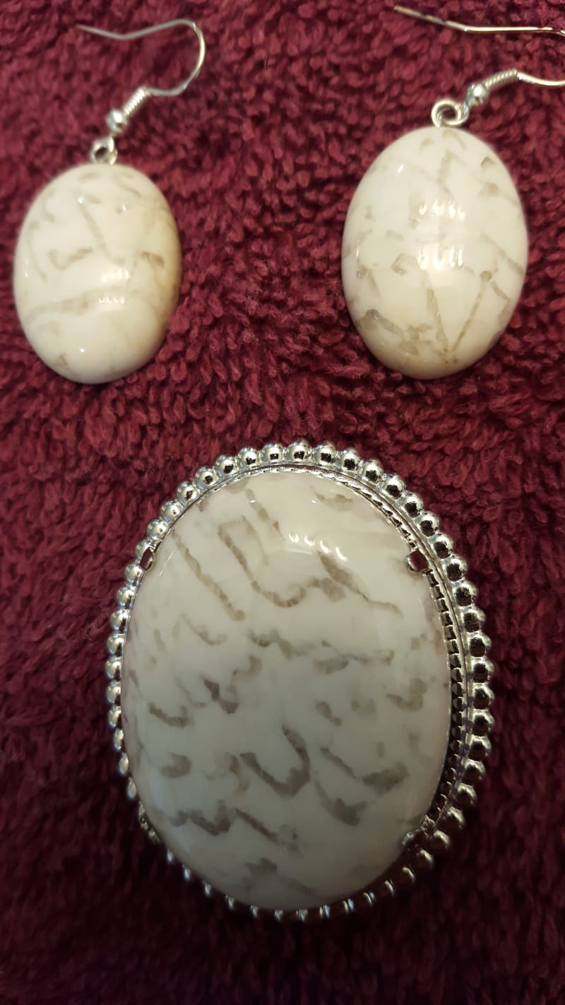 Graphic Granite | Rock Tumbling Hobby