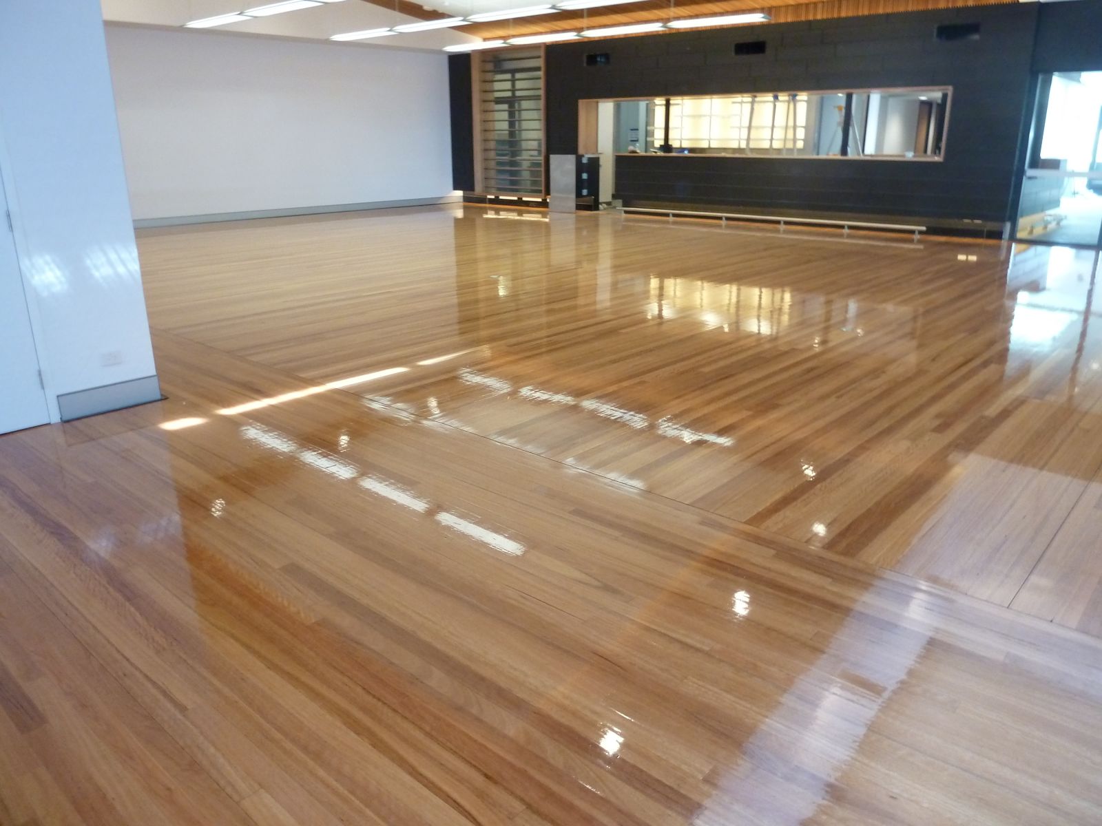 Custom-made Sports Floors | Stadium Sports Floors