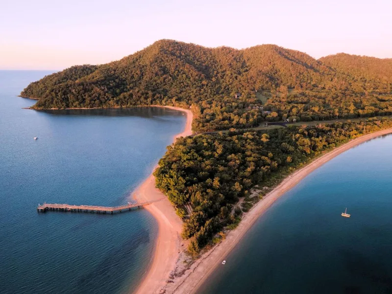 Beaver Reef & Dunk Island Snorkel Adventure Tour | Happy Travels