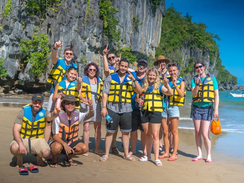 10 Day Philippines Taster Group Tour | Book Now & Save! | Happy Travels