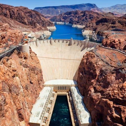 Building the Hoover Dam: History & Facts | DOZR