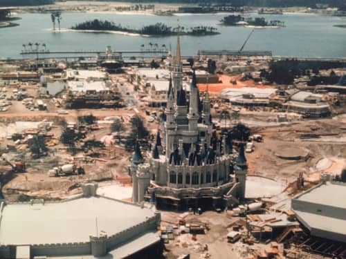 Building Disney World: They History of Orlando Disney | DOZR