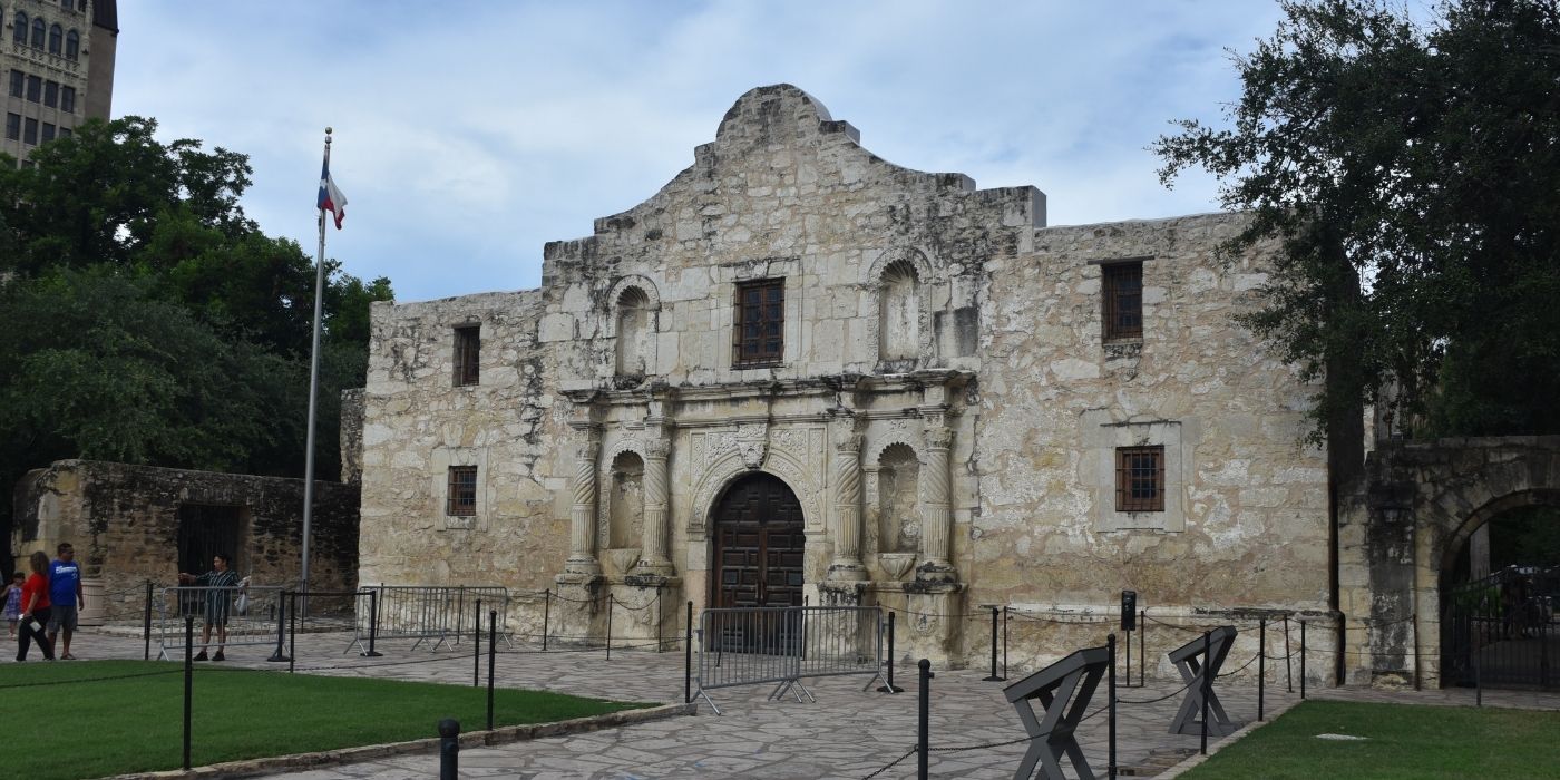 How It's Built: The Alamo, Texas | DOZR