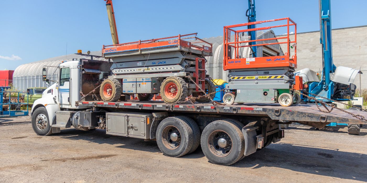 Electric vs Non-Electric Scissor Lifts: Which One Is Right for You?