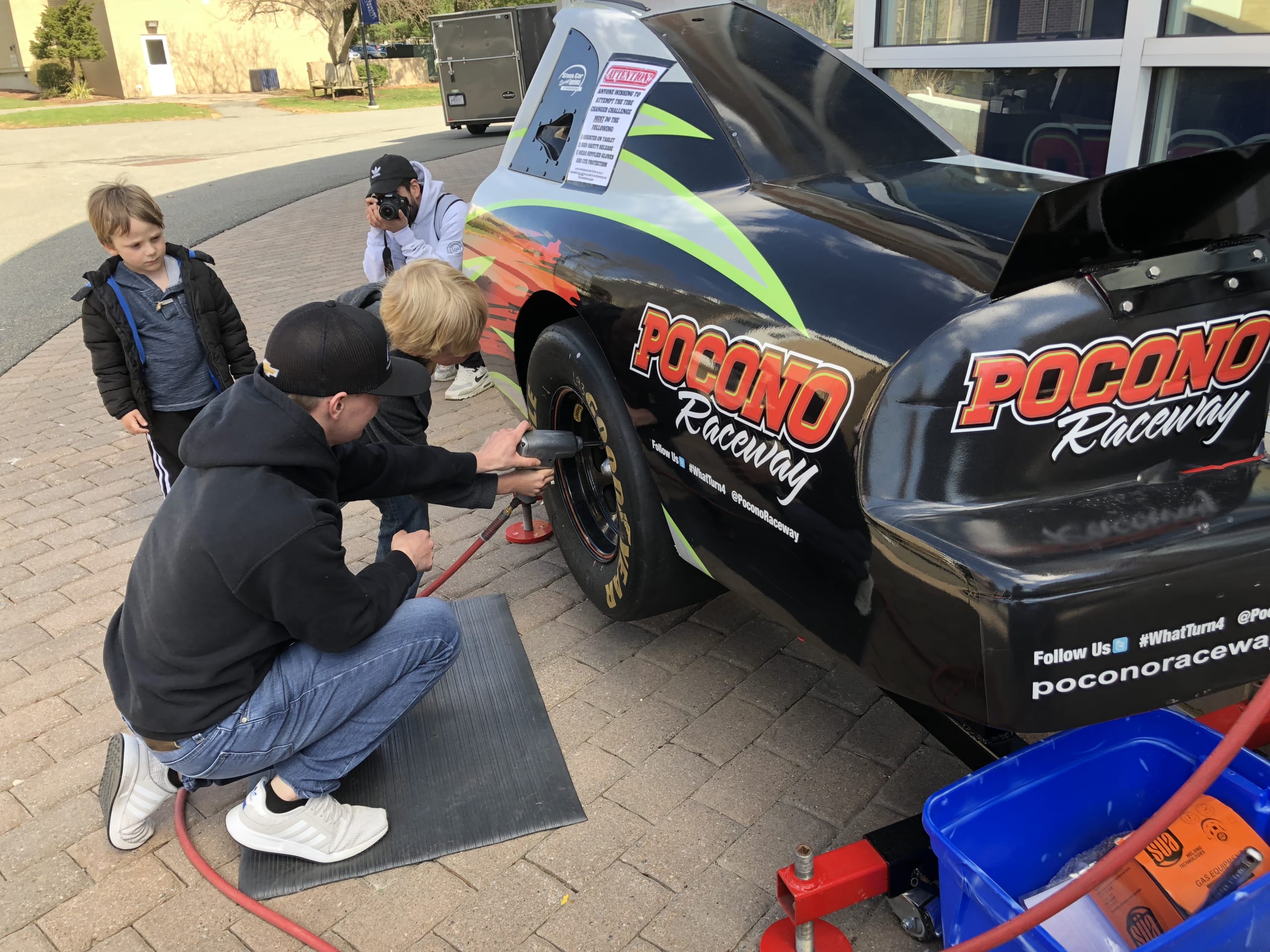 Welcome to Pocono Raceway Signs & Graphics - Pocono Raceway - The ...