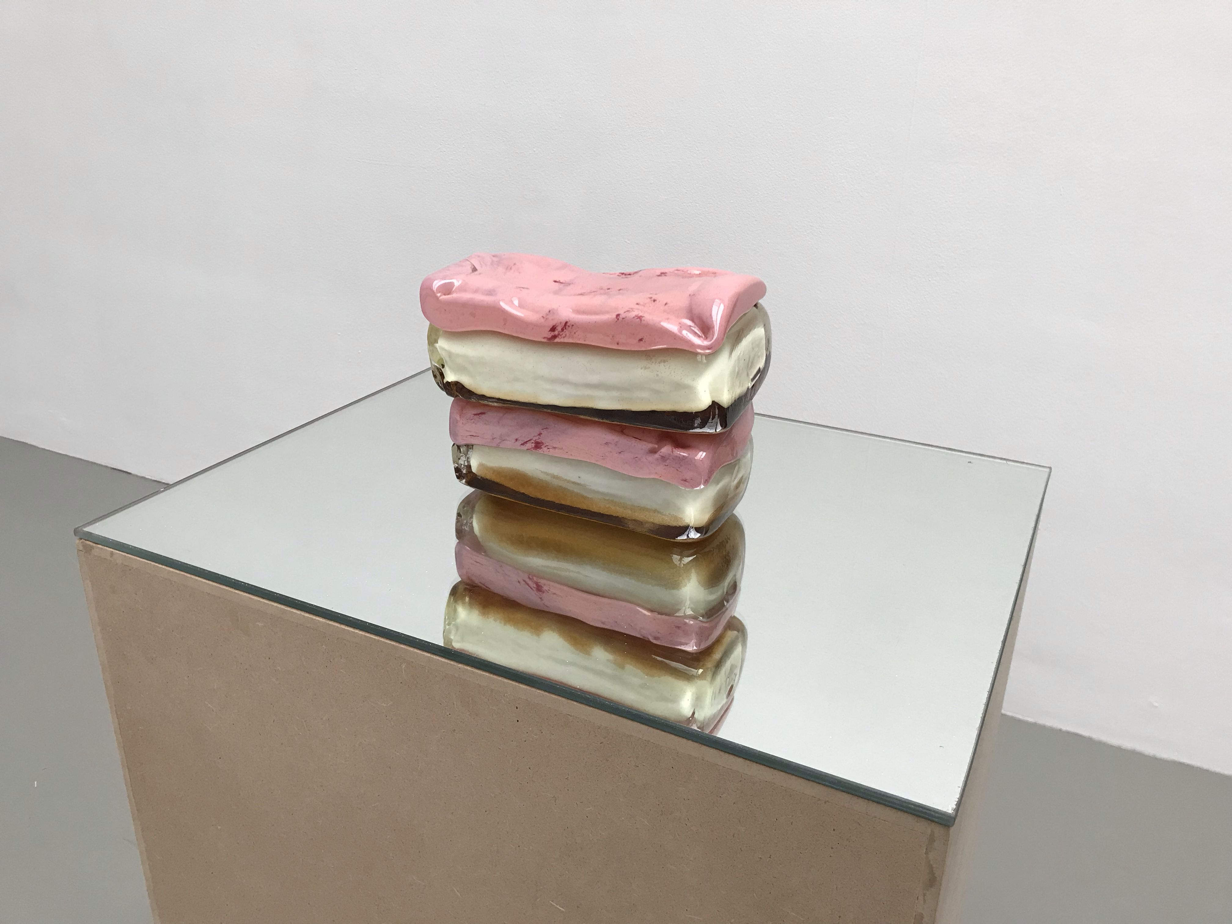 Tompoes | Maria Roosen | Gallery Viewer