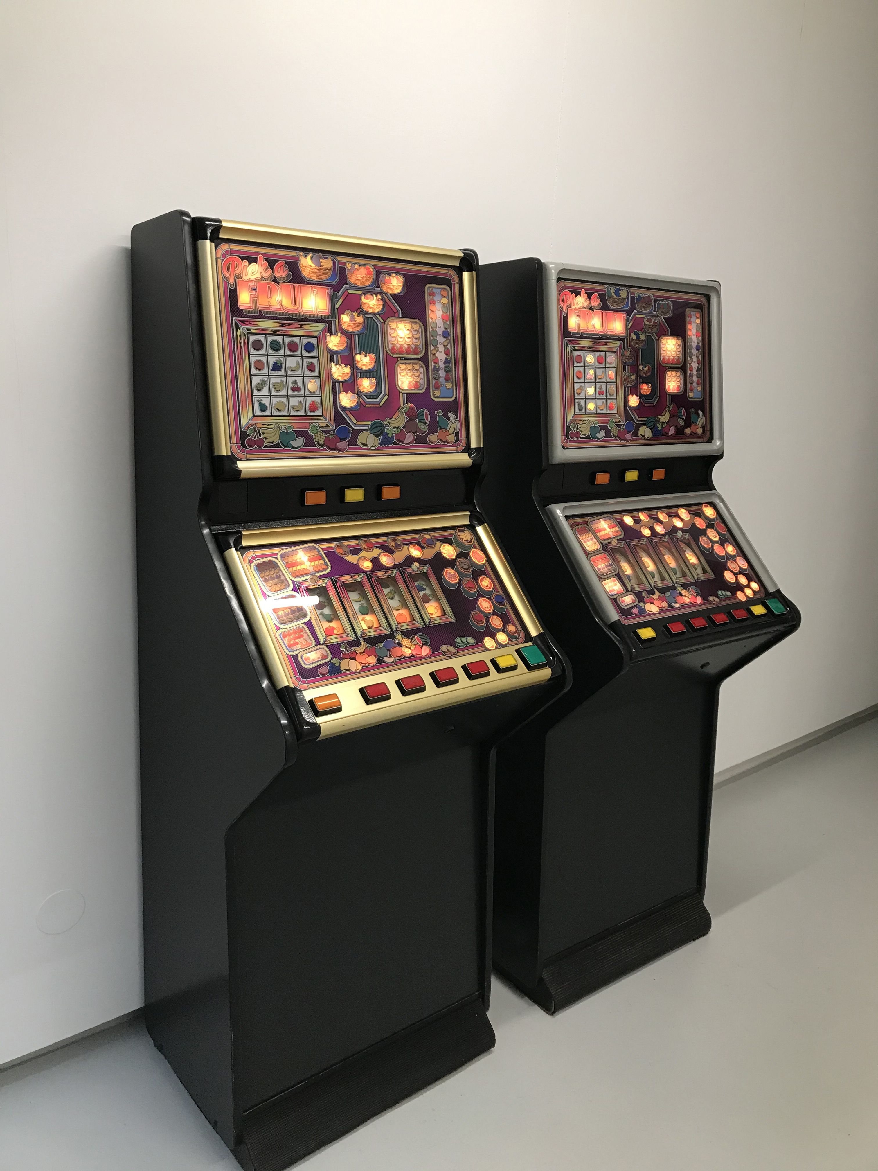 Pick a Fruit | Maze de Boer | Maze de Boer | Gallery Vie...