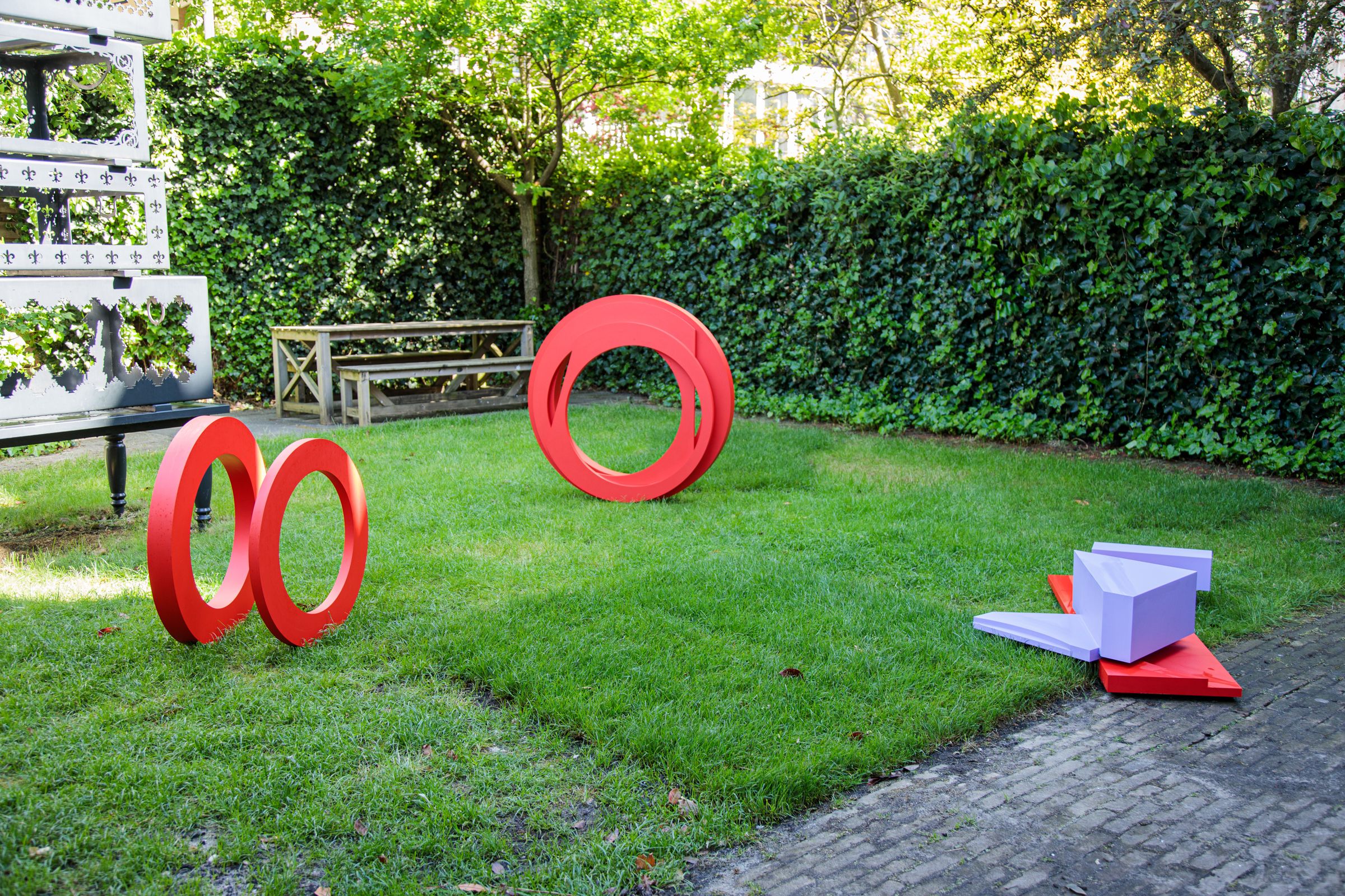 Sentient Shapes | Britte Koolen | Gallery Viewer