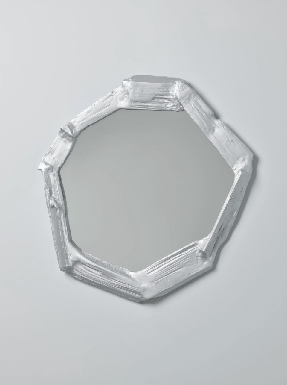 Splitted Mirror Round Silver | Teun Zwets | Gallery View...