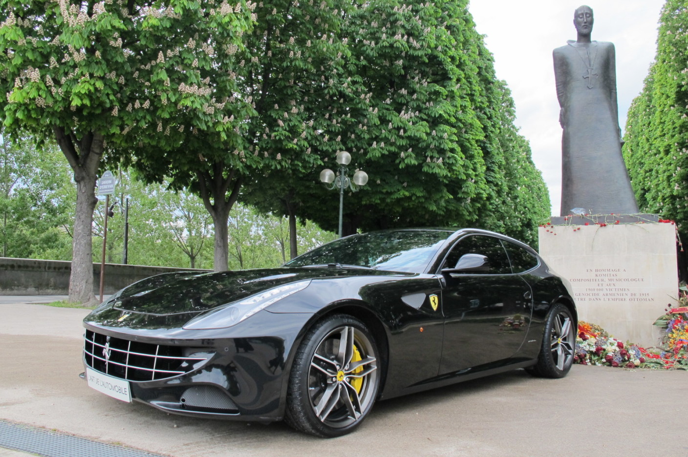 L'art de l'automobile | Ferrari FF V12