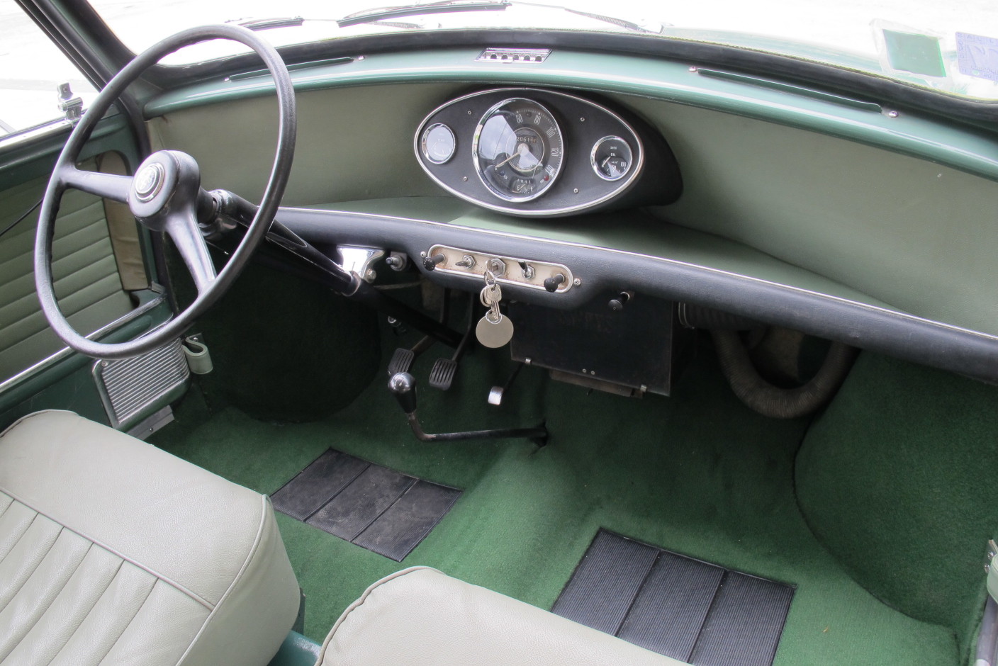 L'art de l'automobile | Austin mini seven break bois