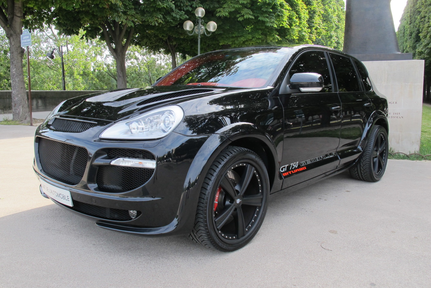 L'art de l'automobile | Porsche Cayenne Turbo Gemballa 750